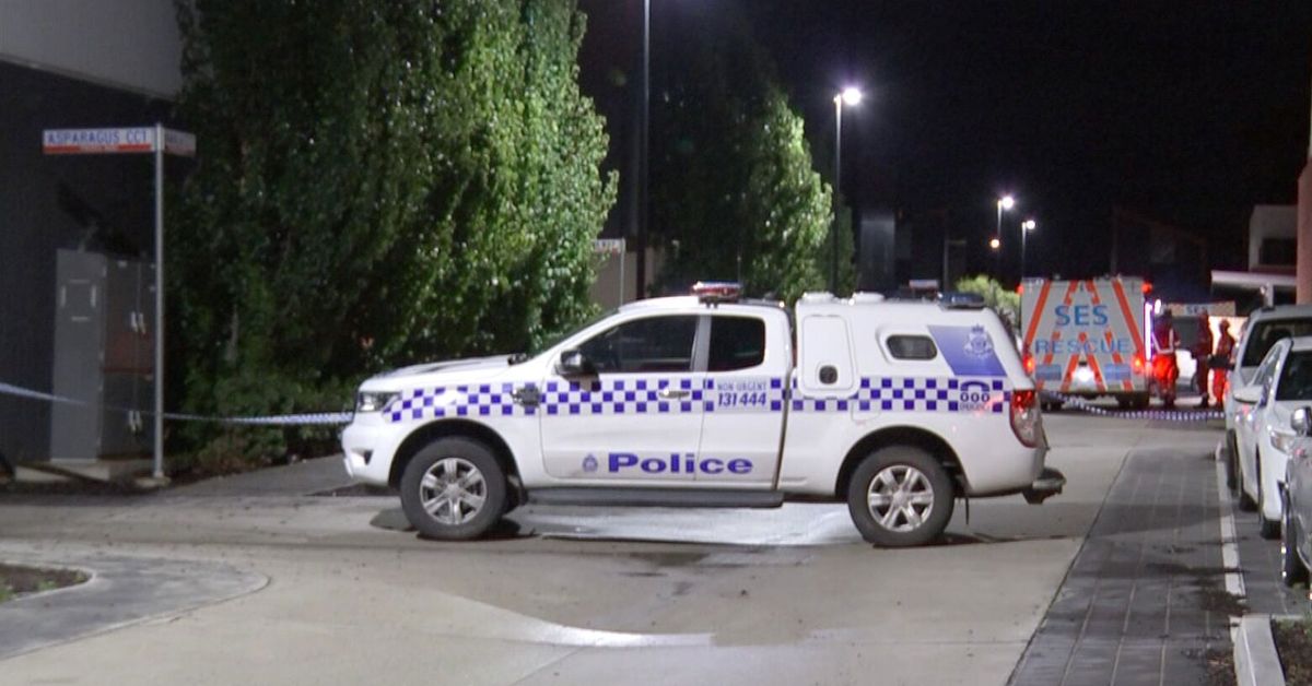 Pakenham shooting: Police search for two men after shots fired in ...