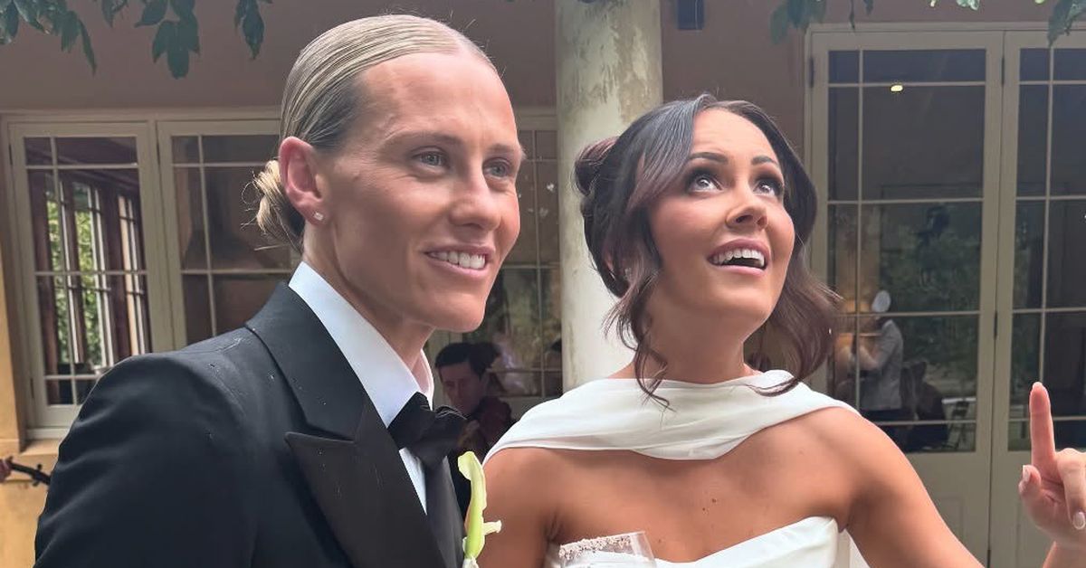Emily van Egmond, Kat Thompson wedding: Matildas player weds partner ...