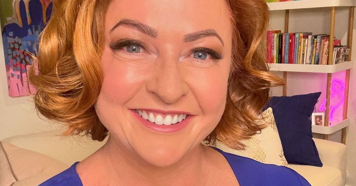 Shelly Horton unpacks the 'perks and pitfalls' of office gossip - 9Honey