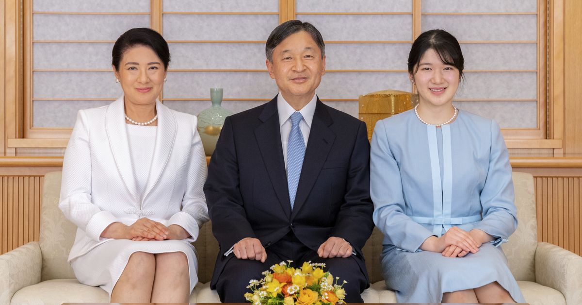 Japan Royal Family: Japan Imperial family makes formal debut on ...
