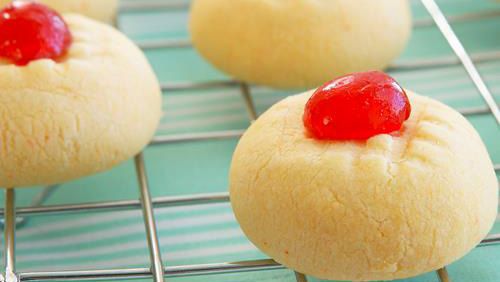 Custard cherry biscuits - 9Kitchen