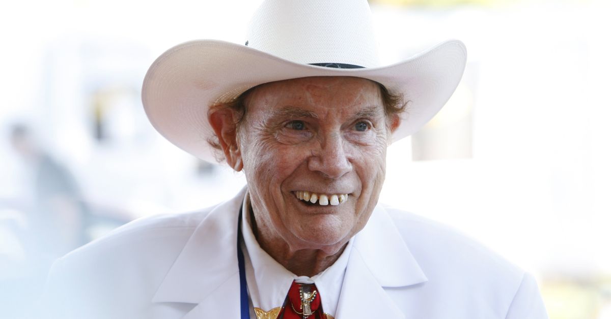 Chad Morgan death: Pioneering Australian country music icon Chad Morgan ...