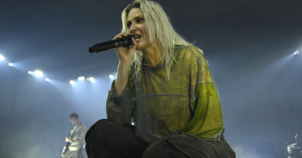 Linkin Park reunion: Chester Bennington's son slams decision to bring ...