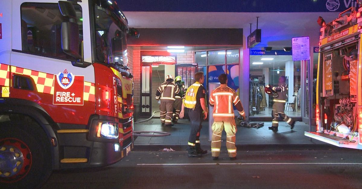 Surry Hills fire: Four hospitalised, 30 evacuated after unit fire in ...