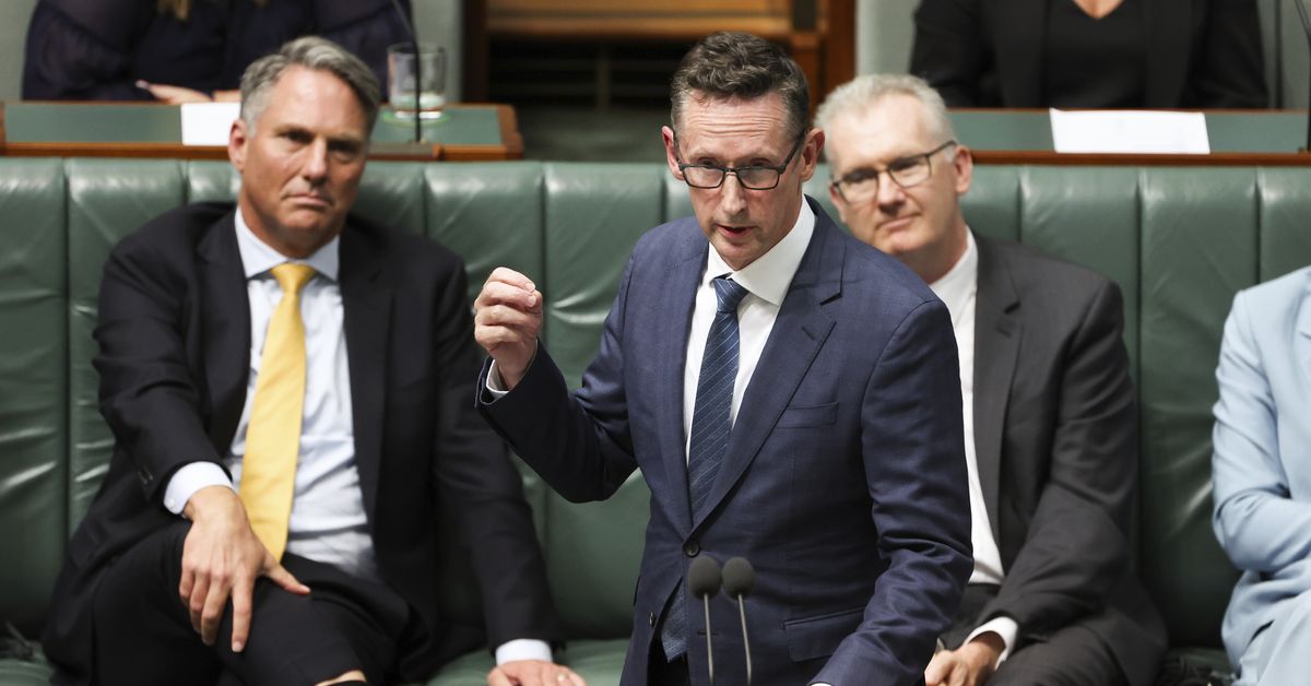 Stephen Jones retirement speech: Retiring L﻿abor MP reveals he is a ...