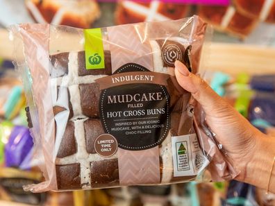 Woolworths mudcake hot cross buns: Woolies releases limited edition ...