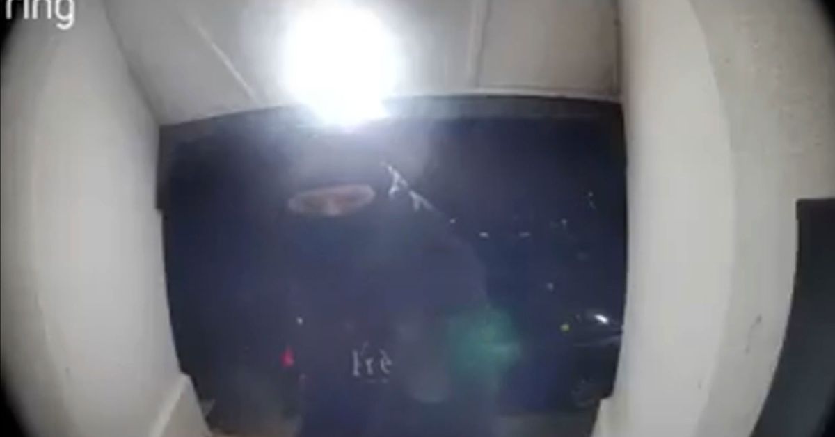Peacehaven mosque fire: Masked attackers set UK mosque on fire with ...