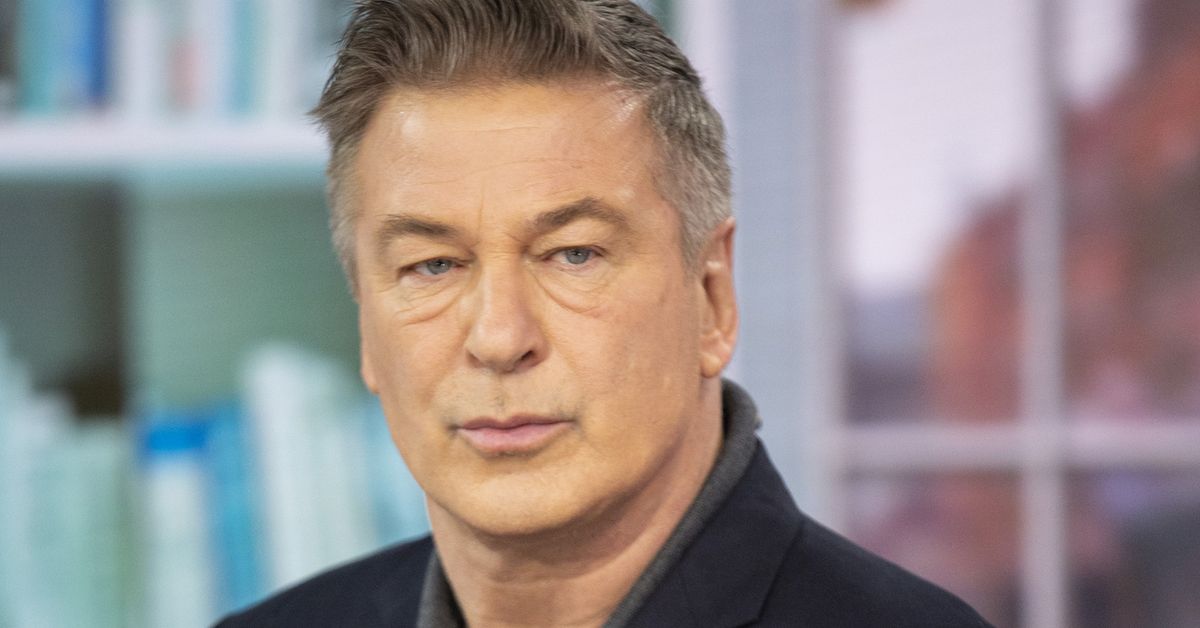 Alec Baldwin Turns Over His Phone In Rust Shooting Investigation