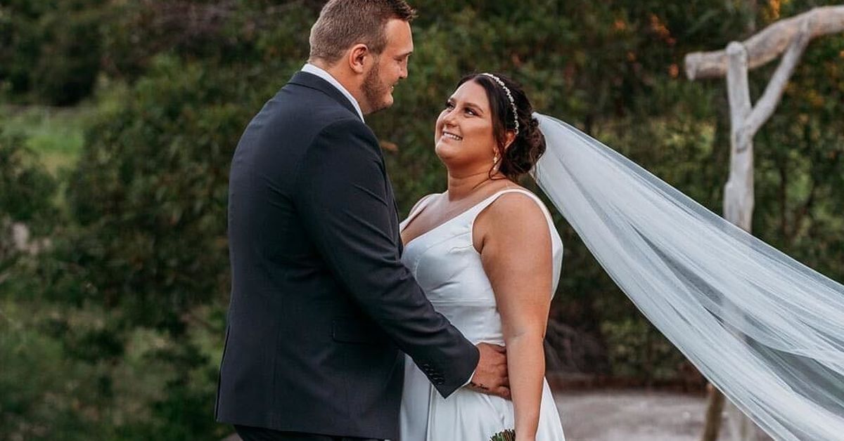 Australian bride Amy limped down the aisle on her wedding day due to ...