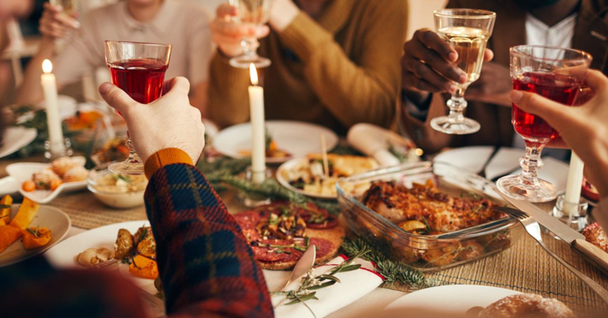 Dinner party etiquette: Taking dish leftovers home from a dinner party ...