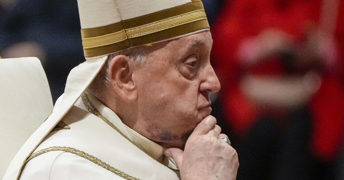 Pope Francis health update: Pope in critical condition with early ...