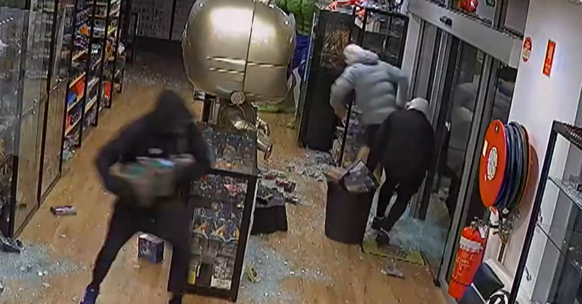 Pokemon card thefts: Trio steal bins full of valuable Pokemon cards ...