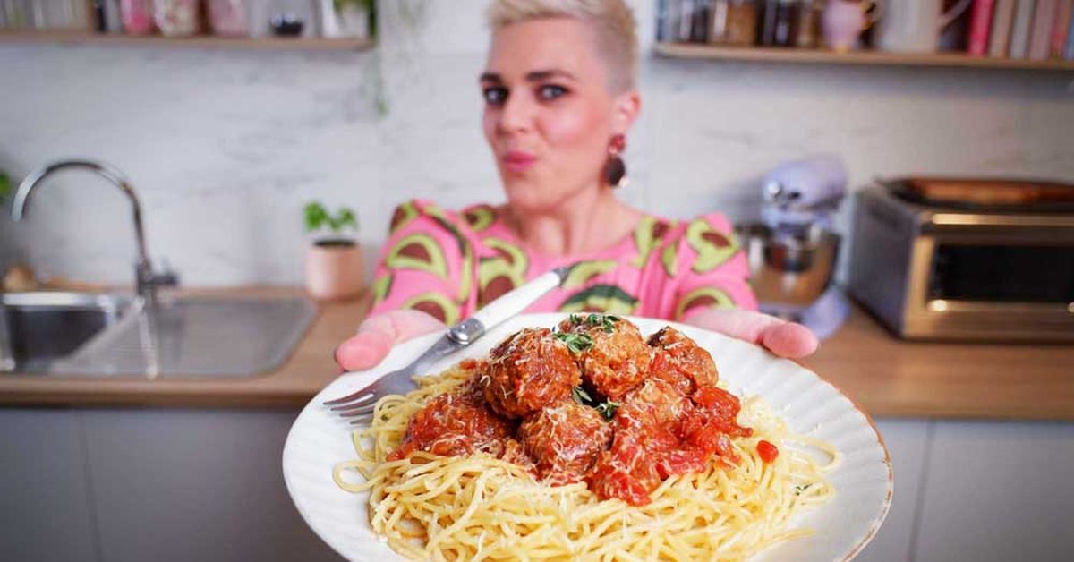 Easy spaghetti and meatballs recipe | Every Day Kitchen | Easy everyday ...