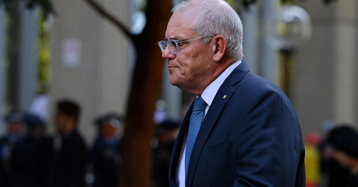 Scott Morrison cleared over robodebt, two found corrupt