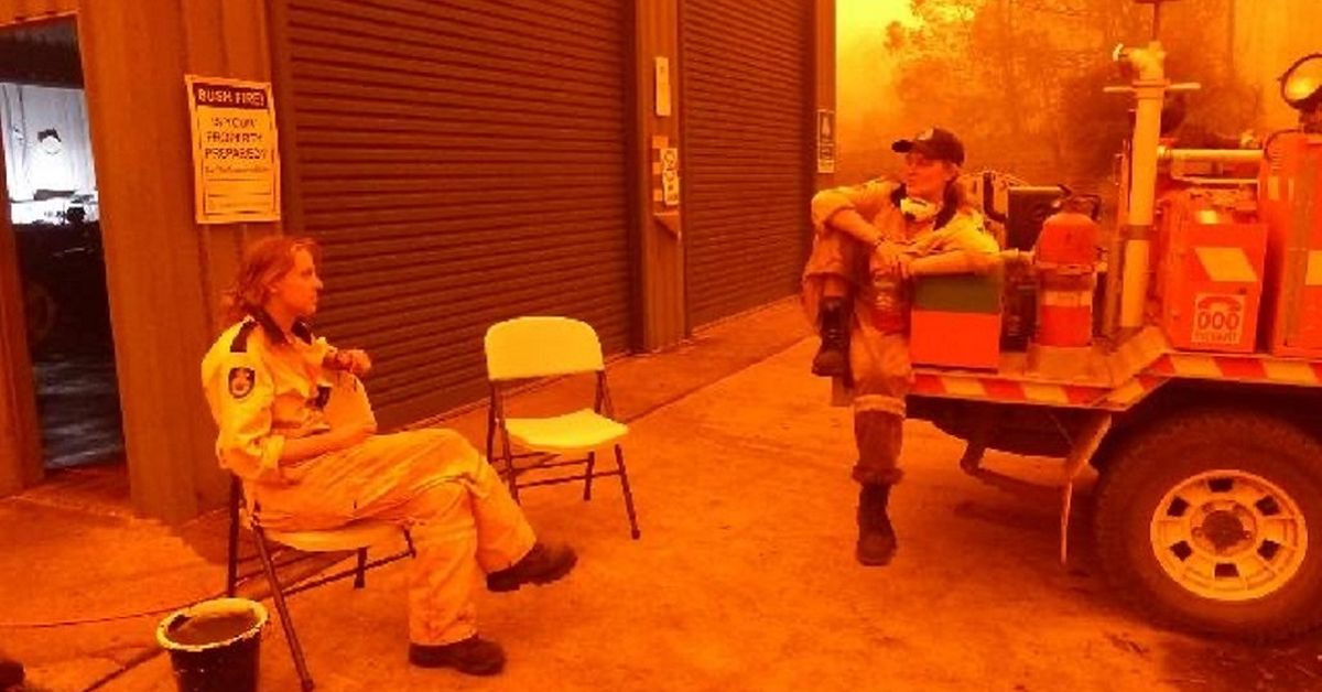 Firefighting sisters on the night a monster bushfire threatened the ...