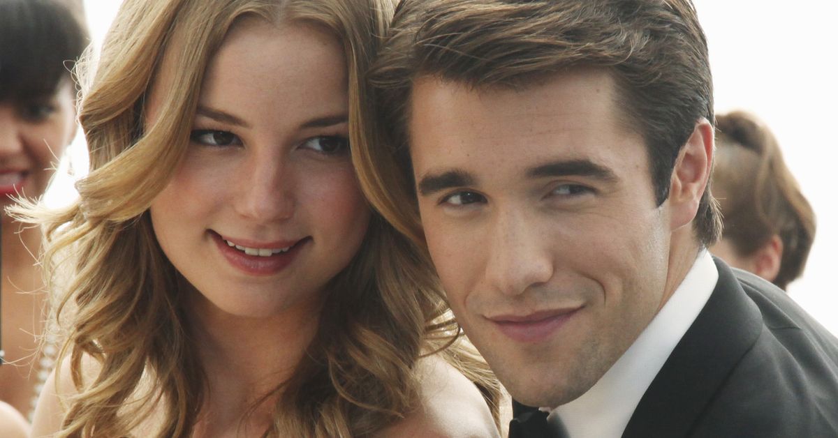 Emily VanCamp and Josh Bowman relationship: Revenge co-stars welcome ...
