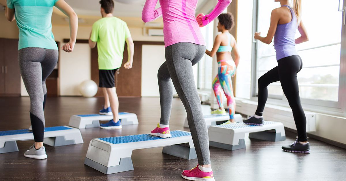 How to do a step-up with perfect form - 9Coach