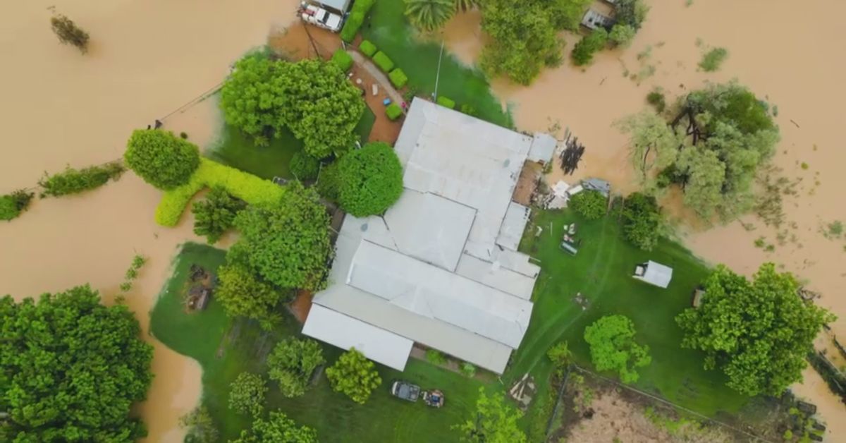 Weather: Queensland hit by 'horrific' flood damage, residents airlifted ...