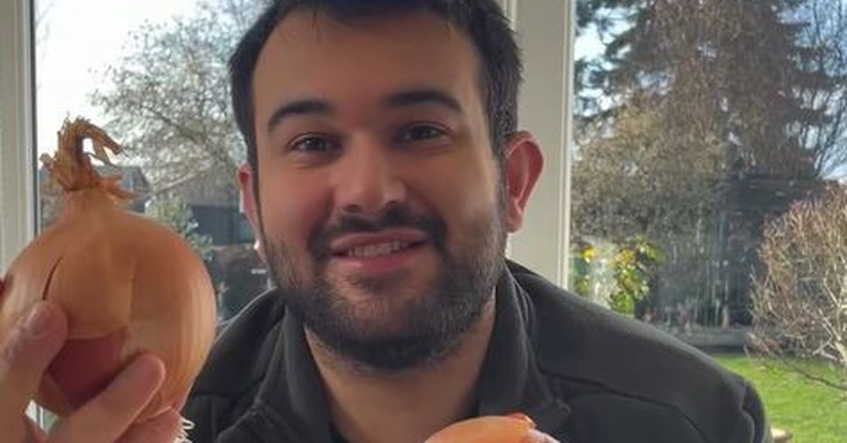 Why you should never throw out your onion peels: How to turn onion ...