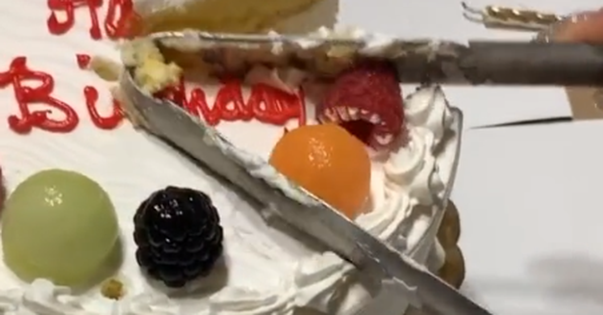 TikTok mum's cake cutting tong 'life hack' viewed millions of times ...