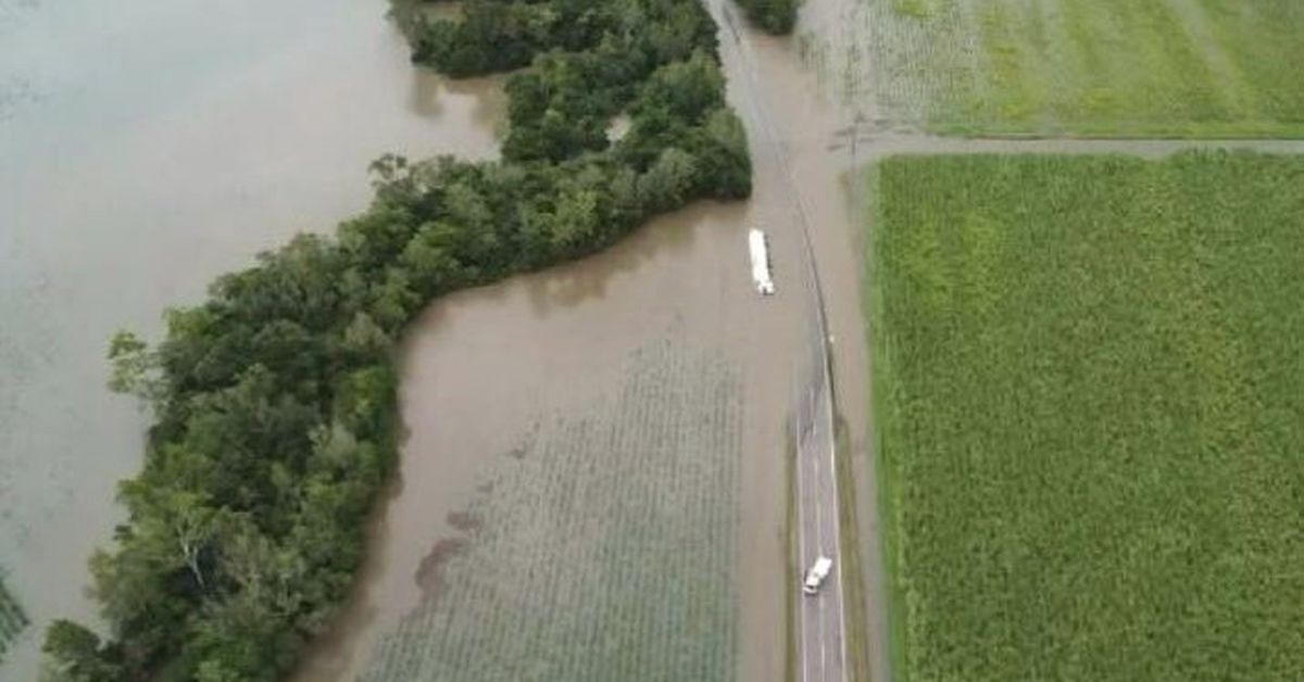 Queensland weather floods update: Second person dies in devastating ...