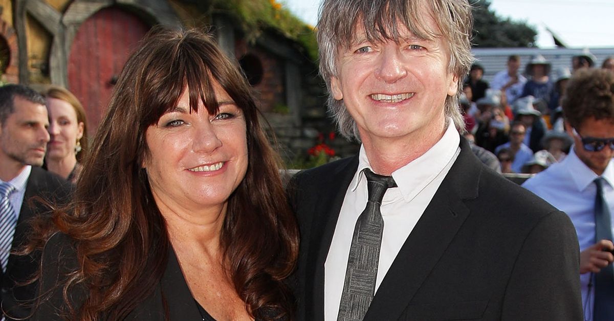 Neil Finn and Sharon Finn's relationship: How they met, love story ...