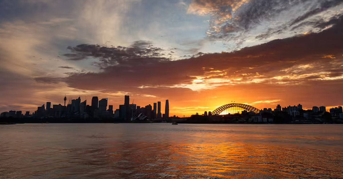 Sydney weather: Warmest night in months as hot weekend forecast looms
