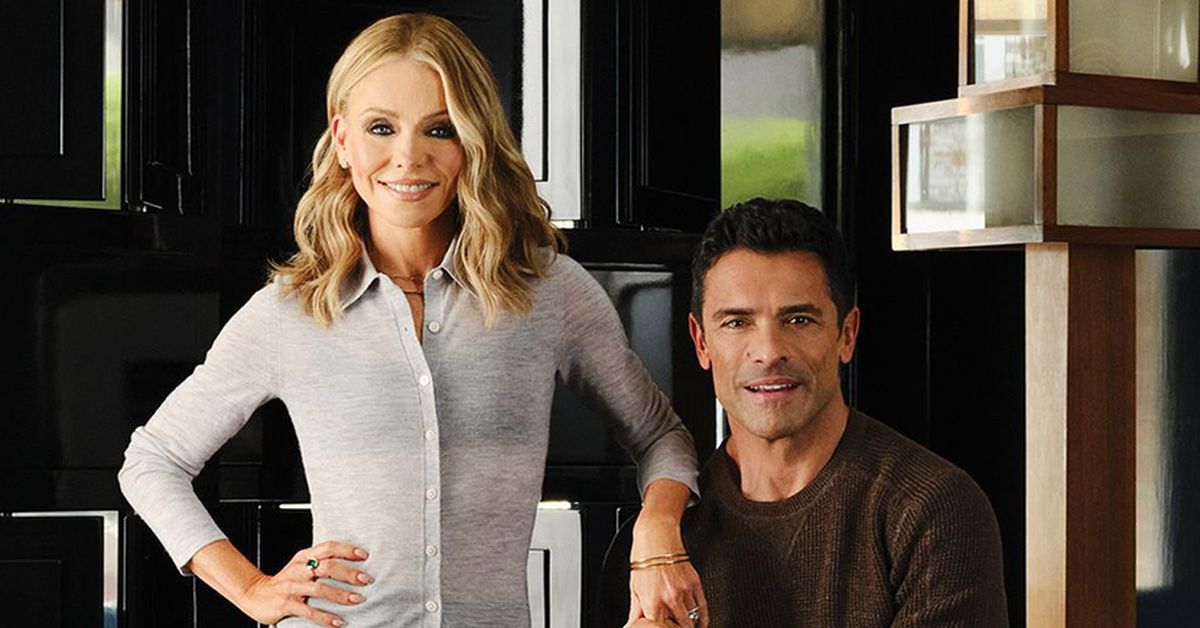 Celebrity homes: In Kelly Ripa and Mark Consuelos' NYC townhouse, art ...