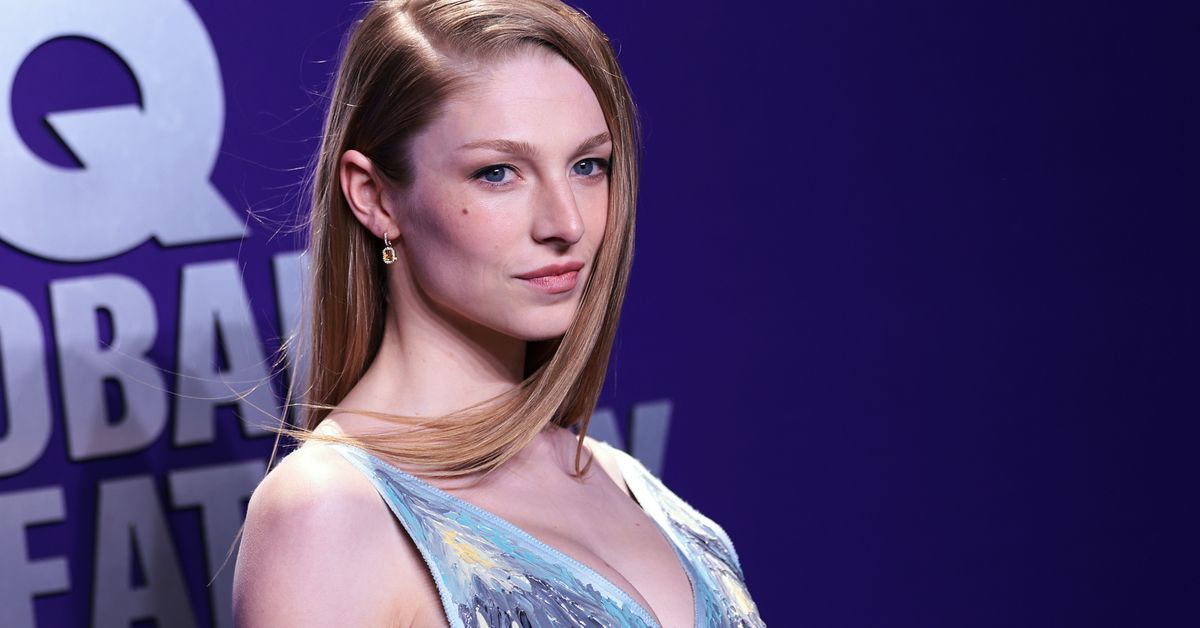 Hunter Schafer's hand painted Marni dress, inspired by Van Gogh's Starr ...
