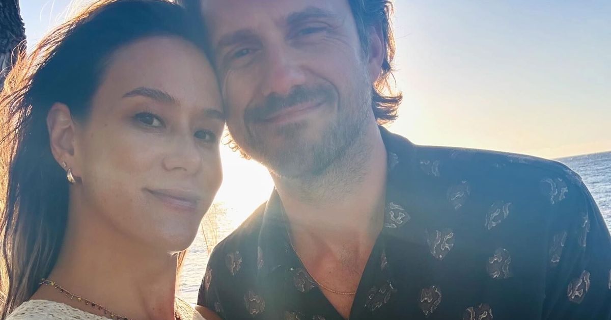 Aaron Tveit girlfriend: Broadway star confirms he's engaged to Ericka ...