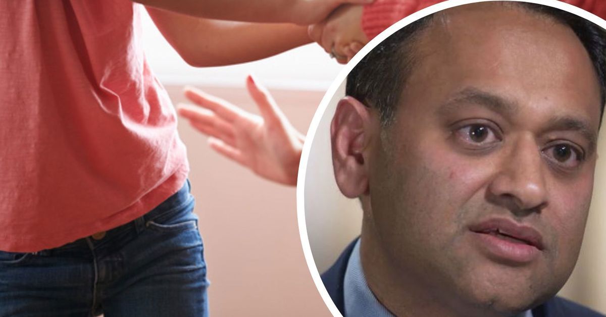 Psychiatrist weighs in on smacking debate after father charged with ...