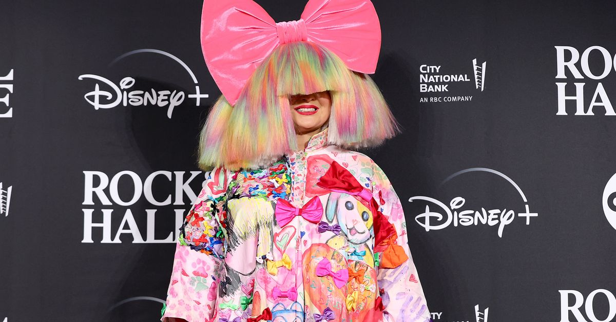 Australian singer Sia admits to having surgery in message to fans ...