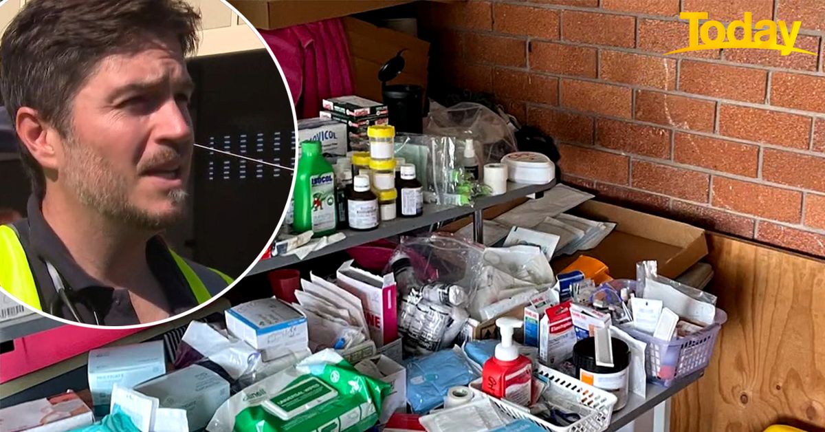 NSW floods: Dr Cam Hollows, pioneering surgeon's son sets up field ...