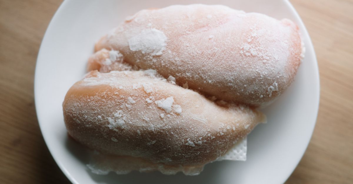 How to safely defrost and store chicken: Expert advice - 9Kitchen