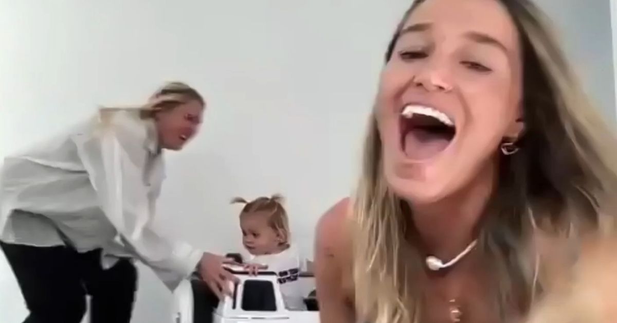 Ellidy Pullin's daughter interrupts her live on air during interview ...