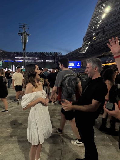 Jaws drop as NSW couple get married in mosh pit at Sydney Metallica ...