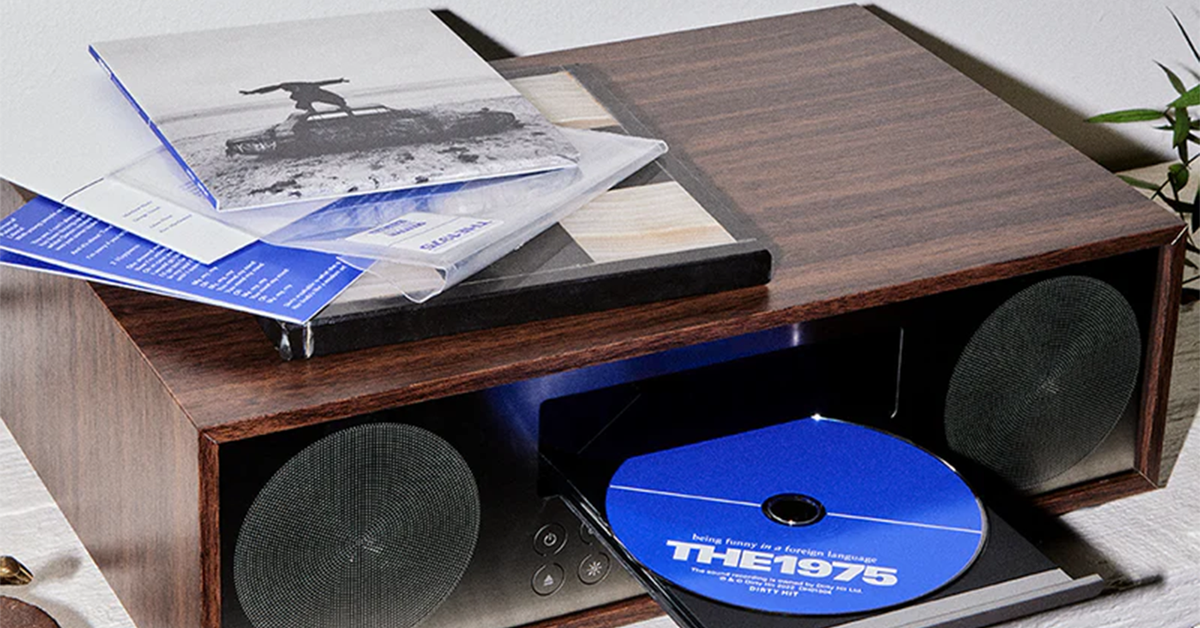 The 1975 removed Human Too from Spotify, Apple Music, and made physical ...