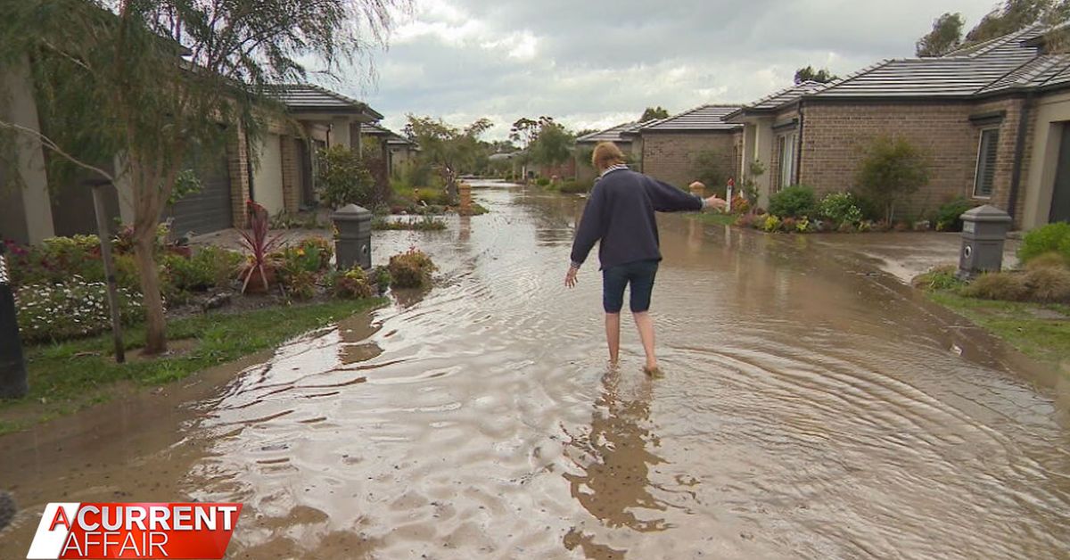 Victoria floods: Melbourne retirement village residents forced to evacuate