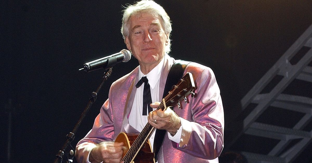 Col Joye dies age 89: Australian music legend has died - 9Celebrity