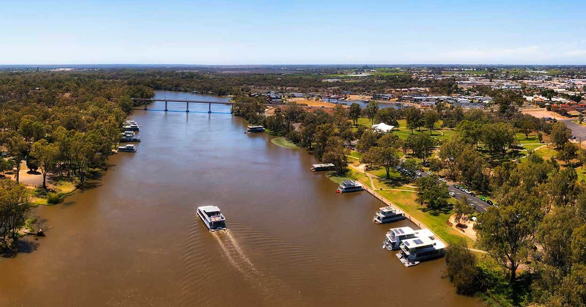 Moama: Man dies after waterskiing incident ﻿at popular tourist spot on ...