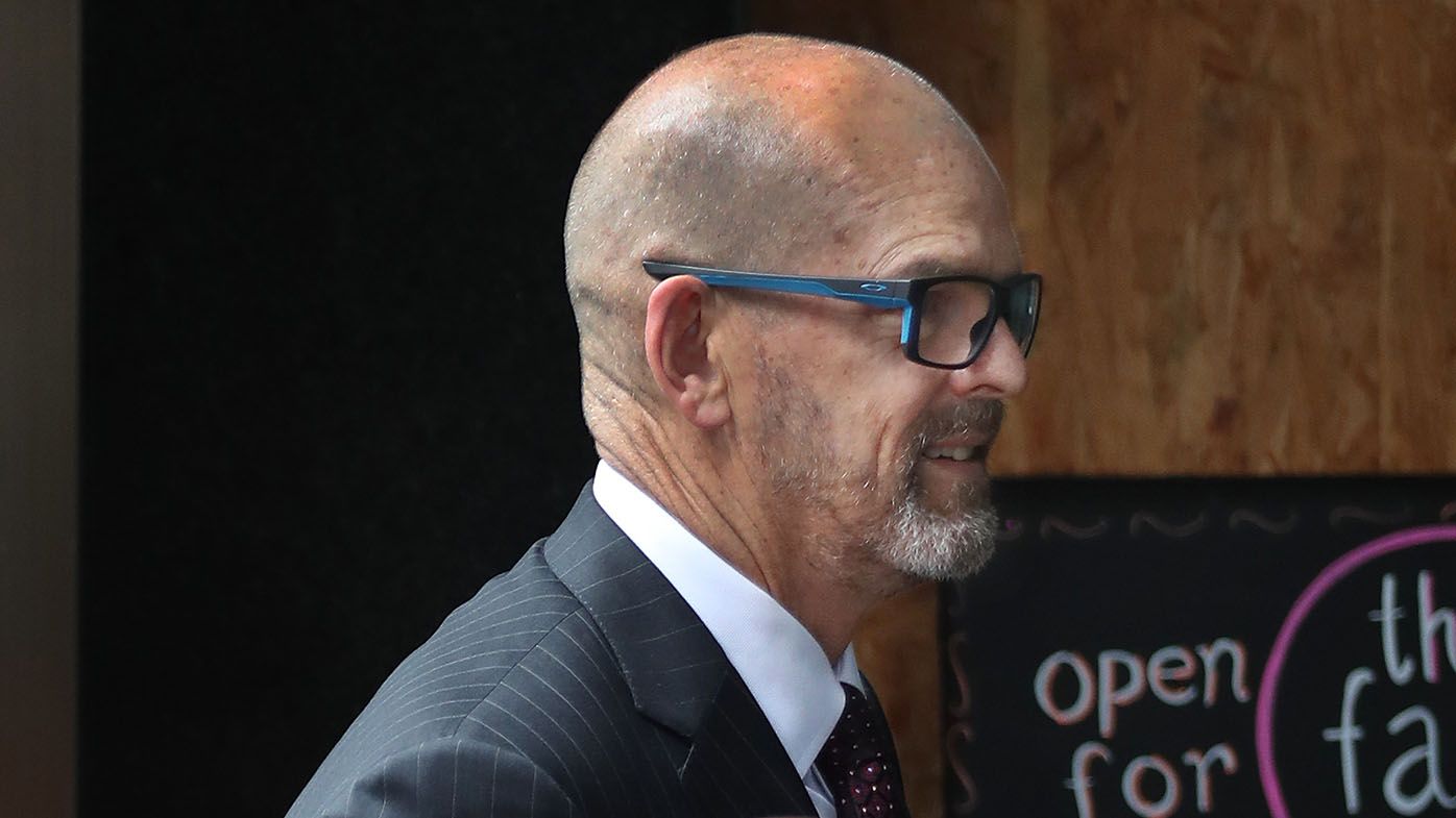 Lawyer X: Simon Overland changes evidence after diaries found