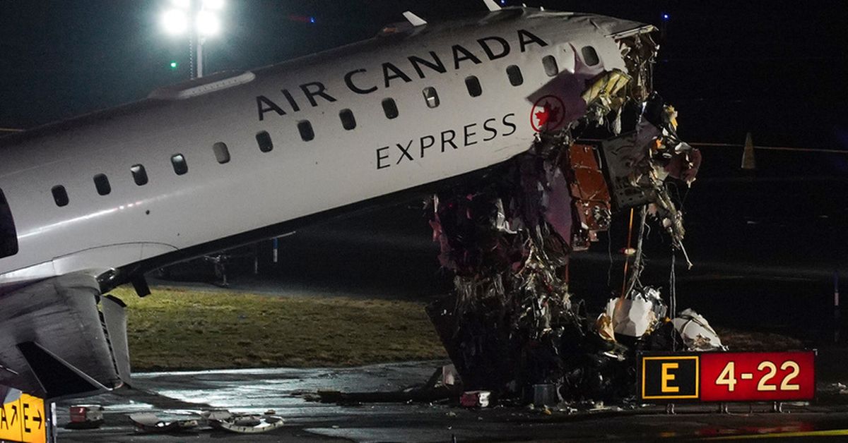 New York's LaGuardia Airport shut after plane collides with vehicle on ...