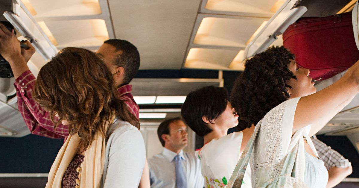 Experts warn passengers against something we've probably all done on a ...