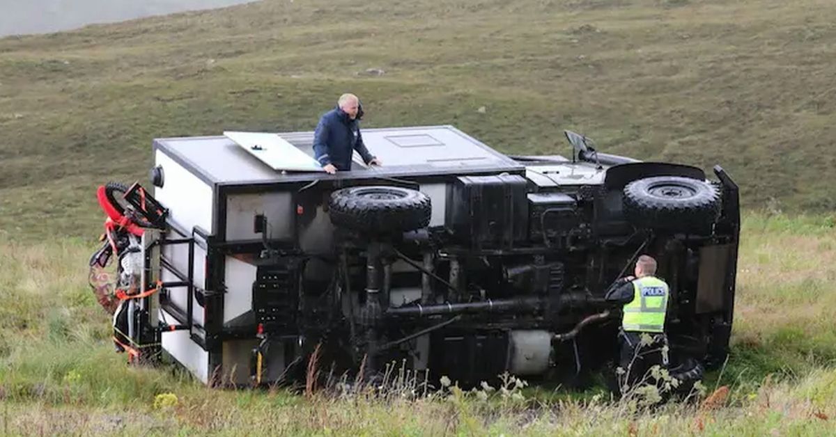 Storm Floris: Parts of UK battered with 145km/h winds