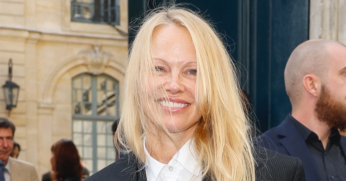 The celebrity no-makeup trend that is changing the beauty industry - 9Style