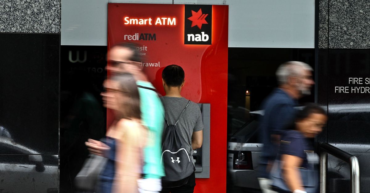 Internet banking restored after thousands locked out during NAB outage