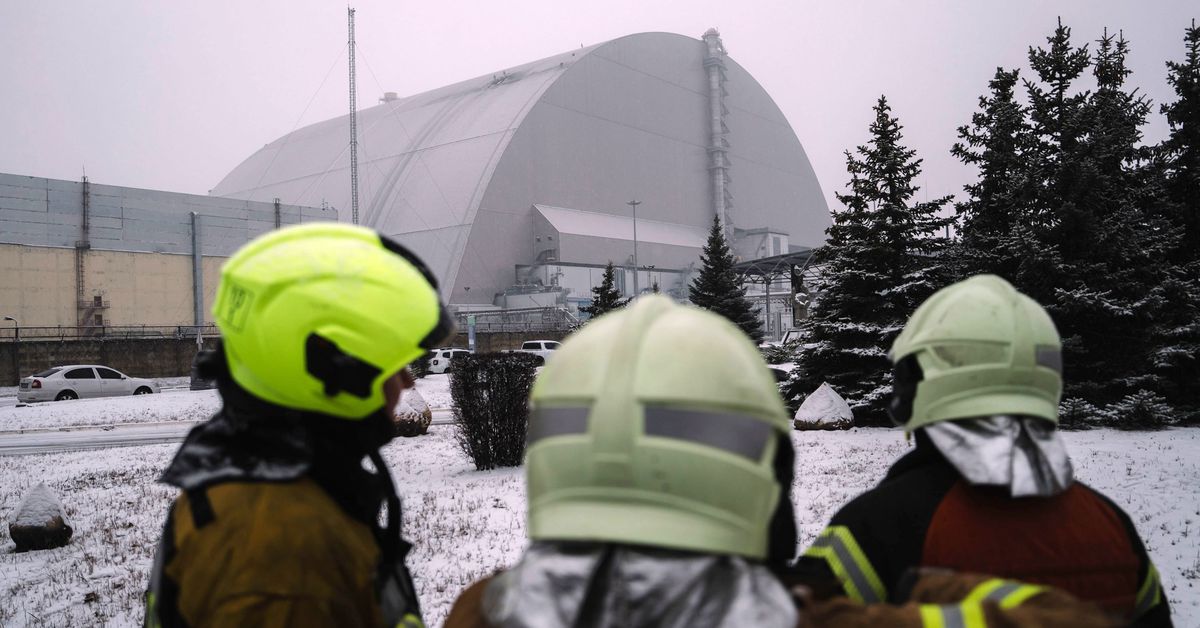 Chernobyl protective shield can no longer confine radiation after drone ...