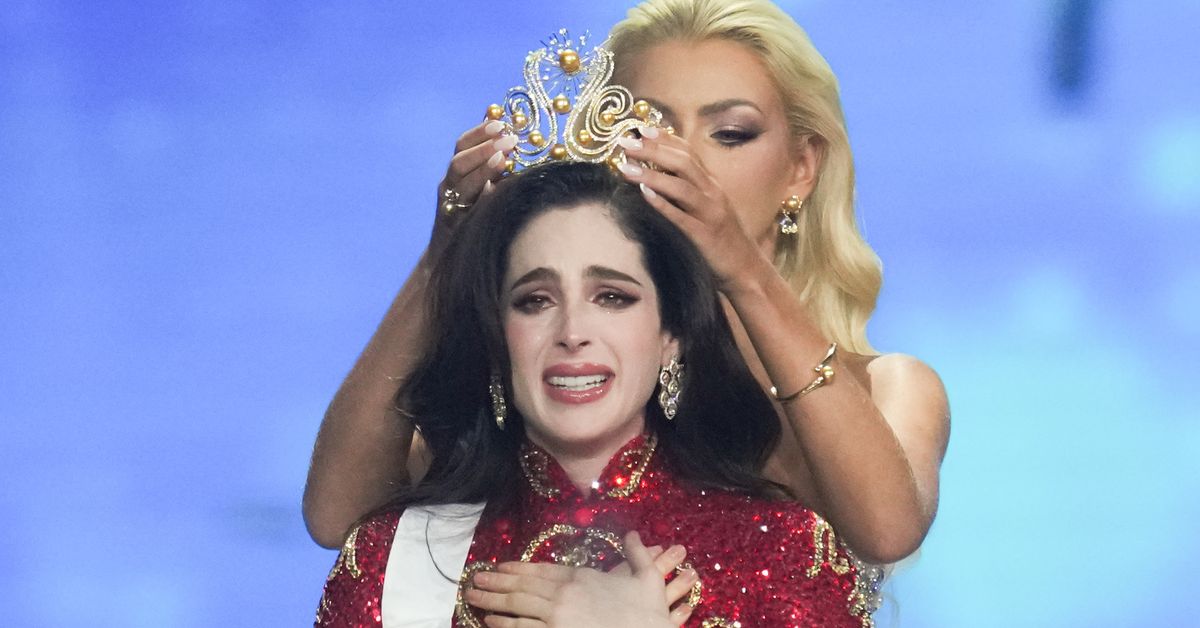 Miss Universe crowns its new winner: Miss Mexico Fátima Bosch wins days ...
