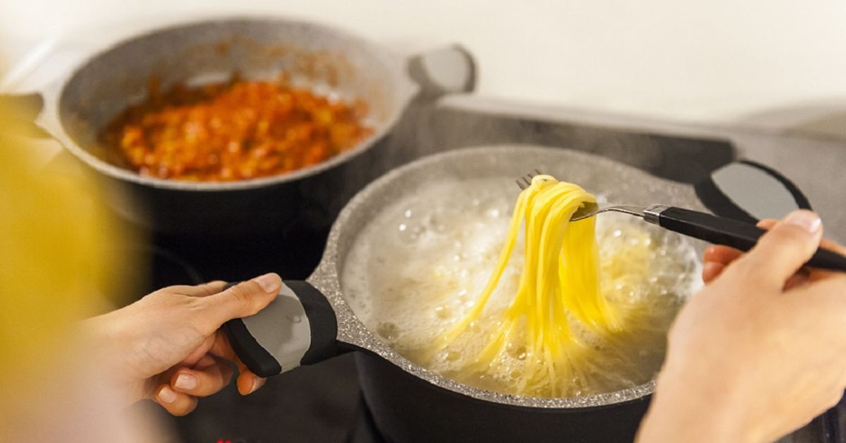Woman shares controversial way to cook pasta - 9Kitchen
