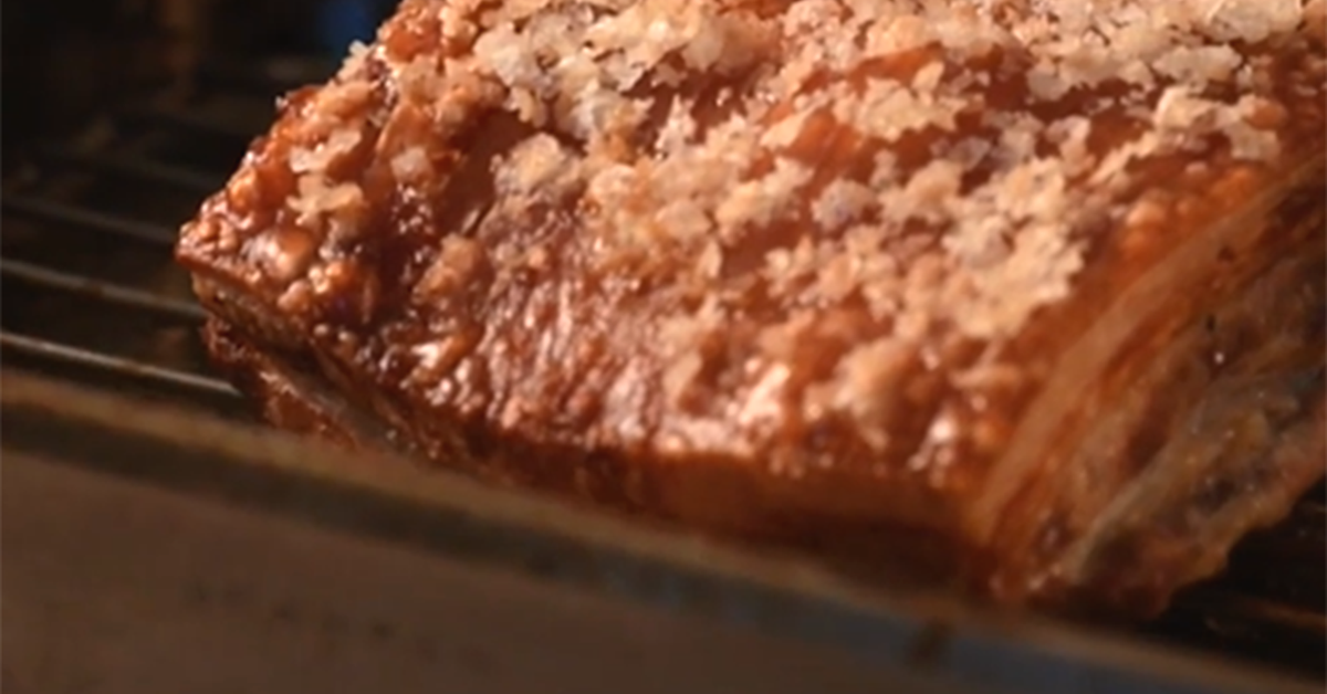 How to make crispy pork belly crackling - 9Kitchen